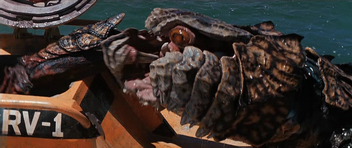 DEEPSTAR SIX (1989) Reviews and overview - MOVIES & MANIA