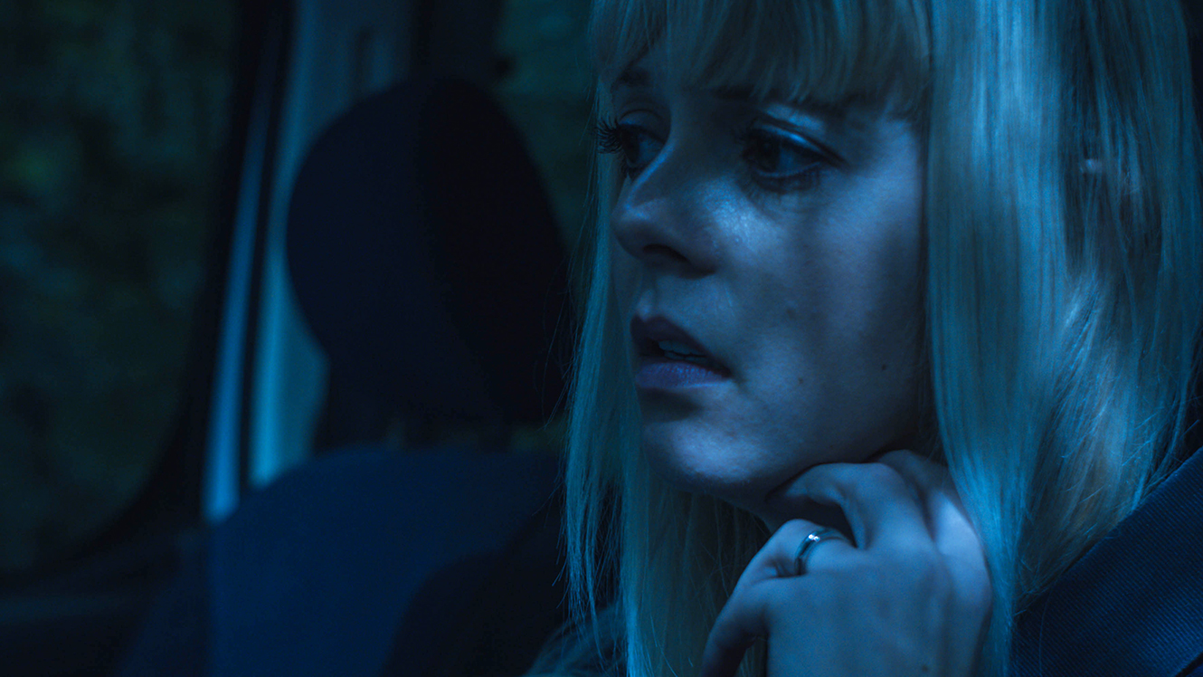 DARK SIGNAL (2016) Reviews and overview - MOVIES and MANIA